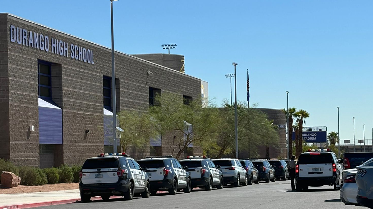 Policía acordona el campus de Durango High School por supuesta amenaza – Telemundo Las Vegas