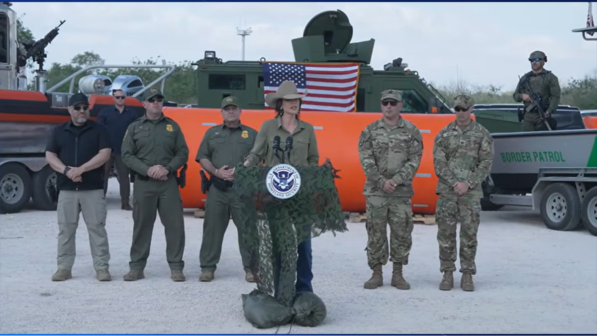 Kristi Noem habla en Texas sobre seguridad en la frontera – Telemundo ...